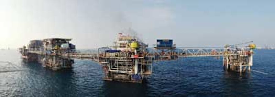Indonesia flow station lifted in simultaneous jacking operation | Offshore