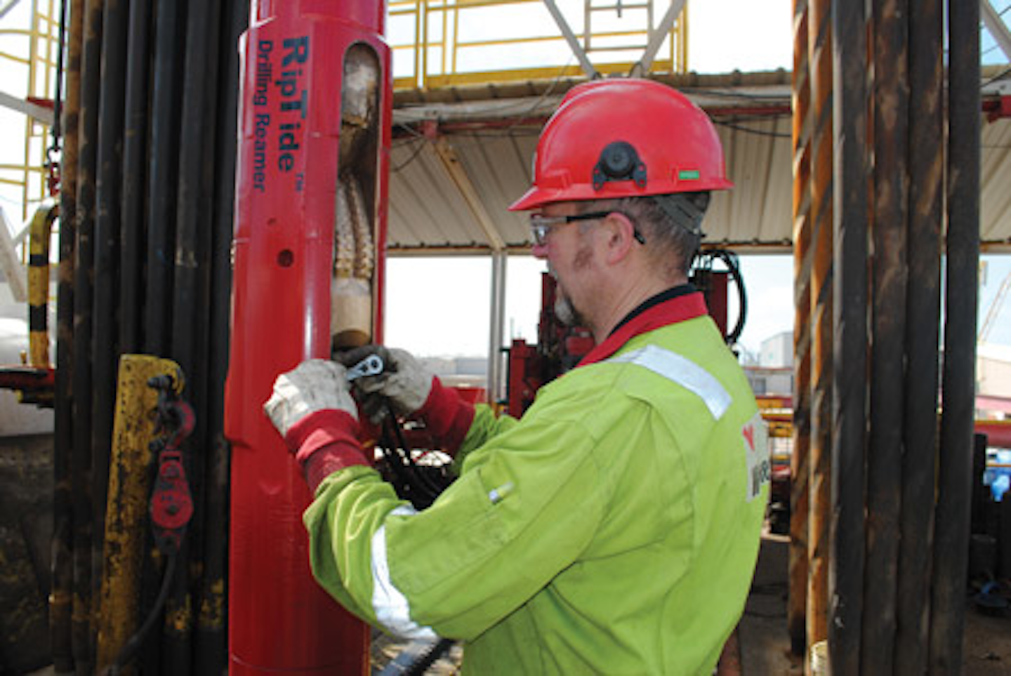 Near-bit underreamer improves hole enlargement-while-drilling ...