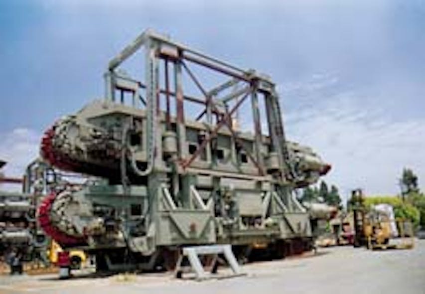 PIPELAY TECHNOLOGY This elevation diagram of the 935-ft long Solitaire ...