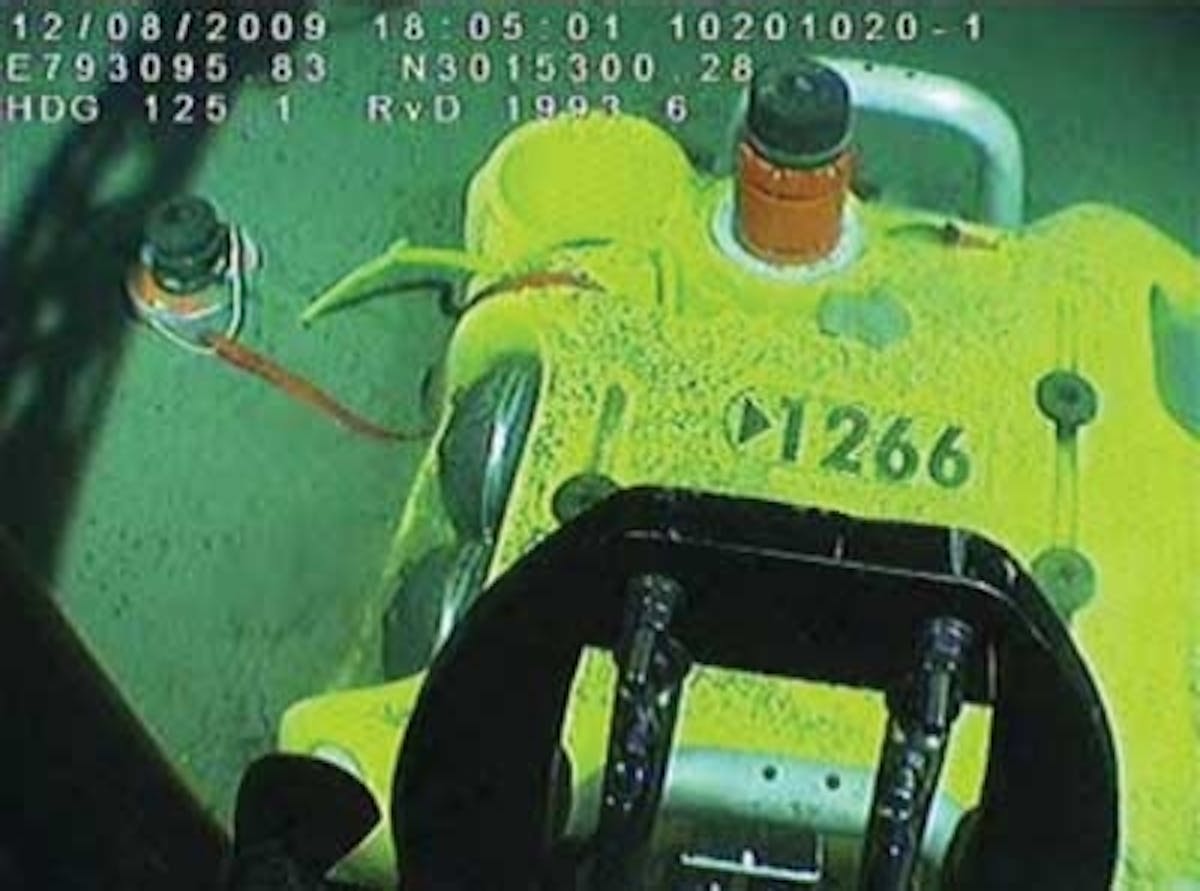 Direct electrical heating maintains subsea production flowline ...