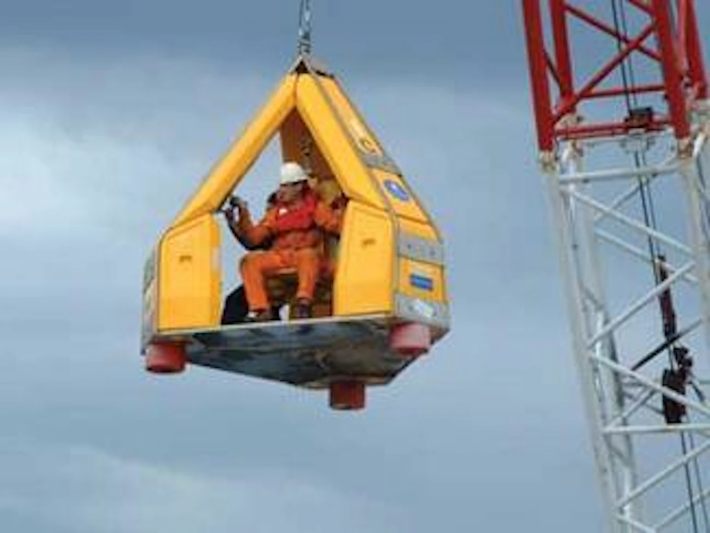 Reduce transfer risk with the Frog | Offshore