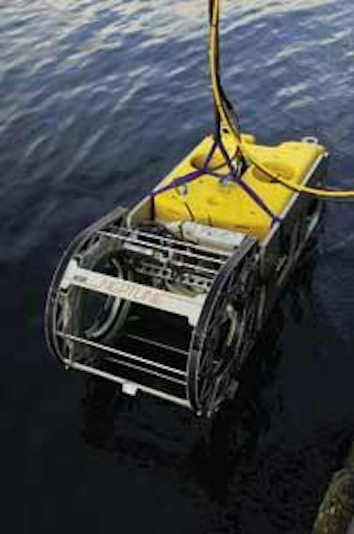 New depth-independent, high resolution subsea pipeline inspection tool ...