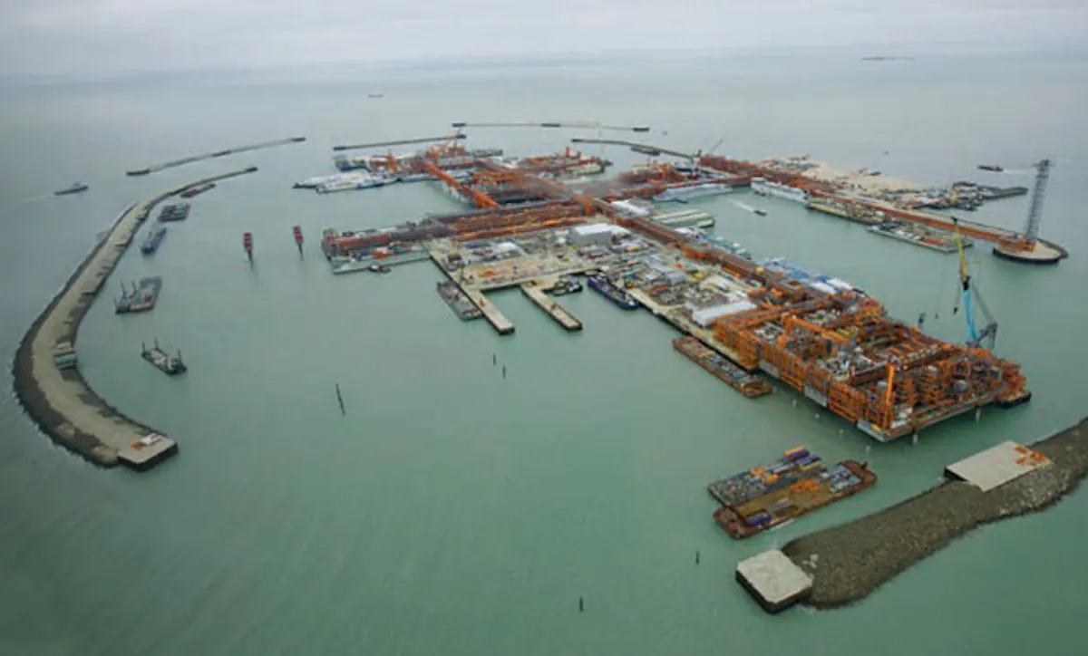 Azerbaijan, Kazakhstan intensifying development activity in the Caspian ...