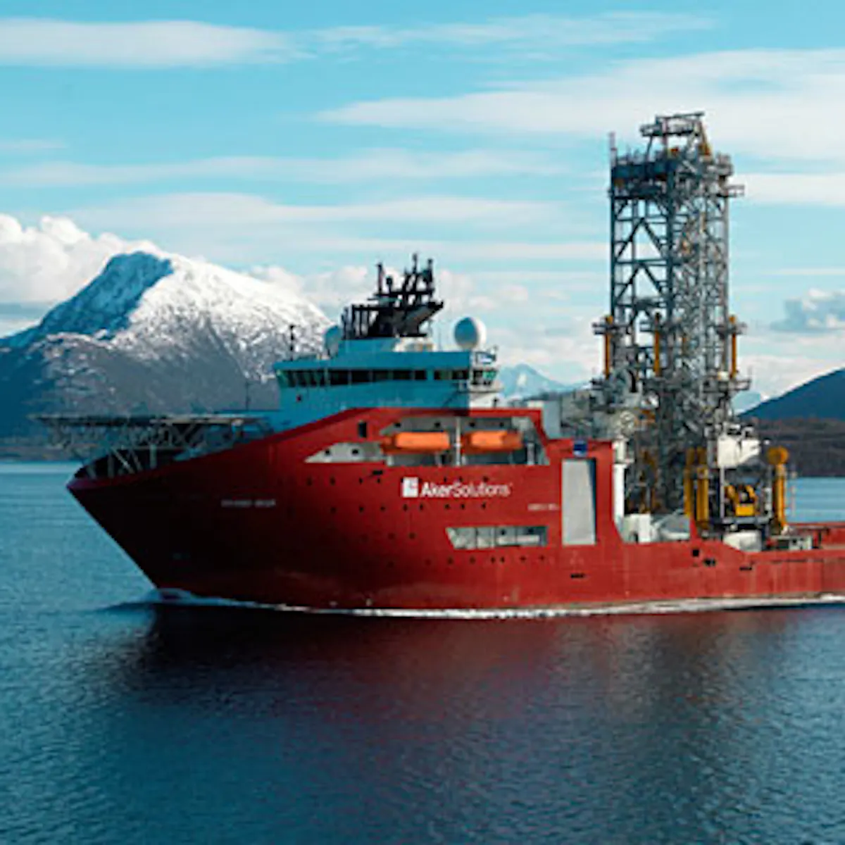 Total Angola contracts Skandi Aker for interventions offshore Angola ...