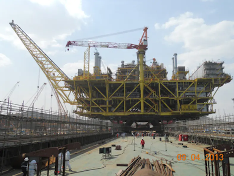Liwan platform, jacket mated offshore China | Offshore