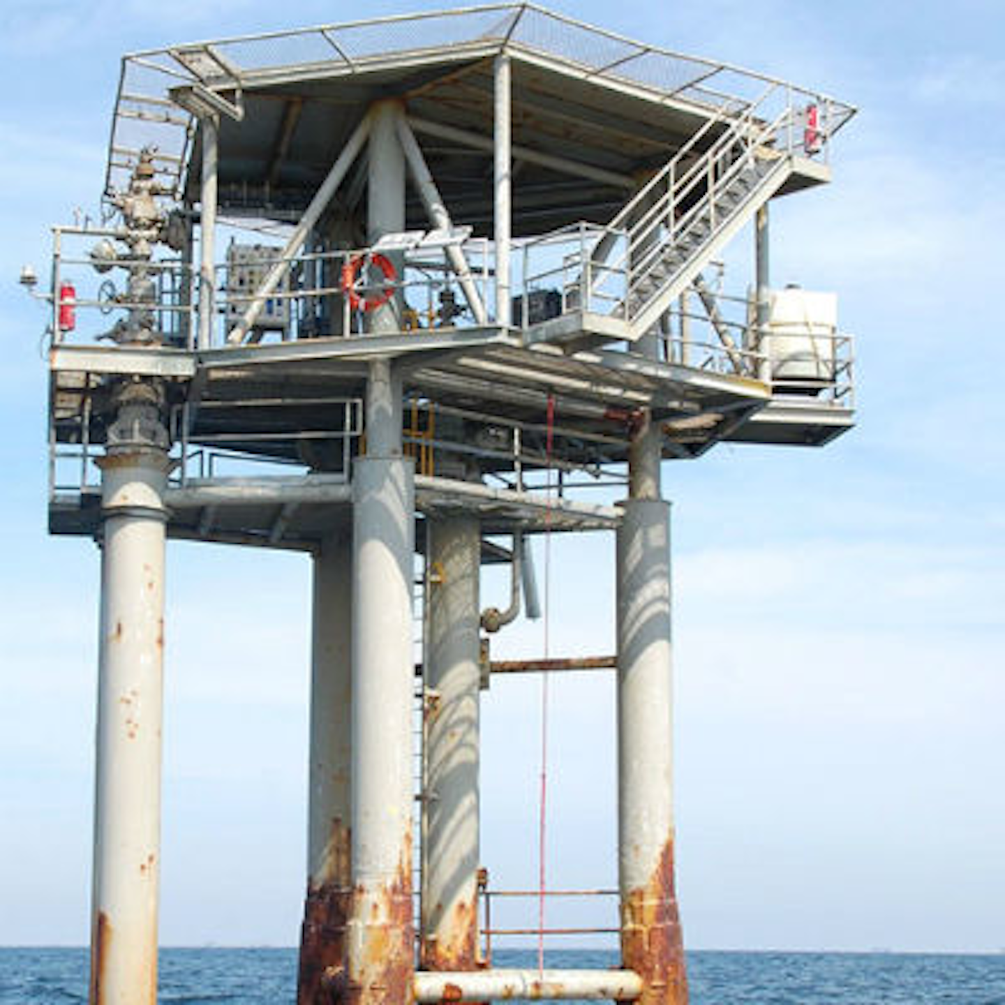 BSEE, USCG respond to Energy XXI platform fire | Offshore