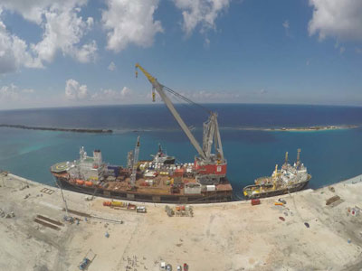 Seaway Heavy Lifting to install Perla platforms offshore Venezuela ...