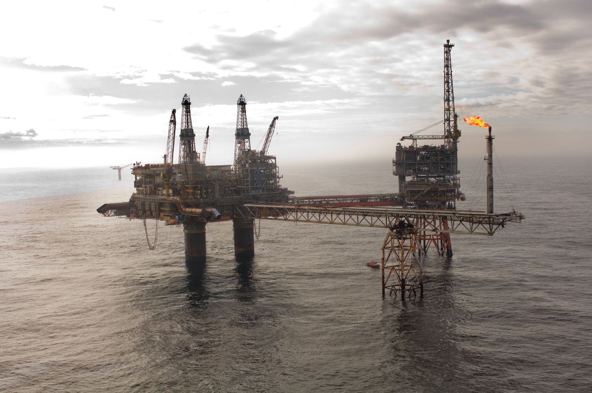 Apache awards long-term North Sea brownfield contract to Global E&C ...