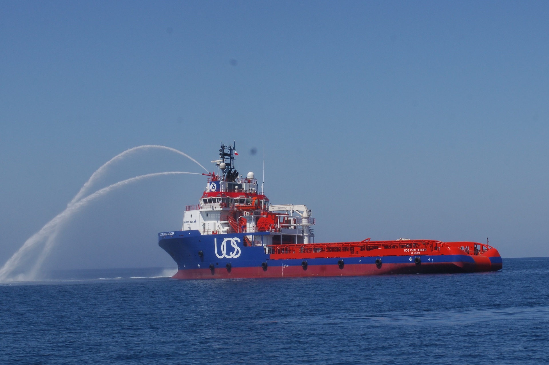 Royston overhauls offshore support vessel engines in Curaçao | Offshore