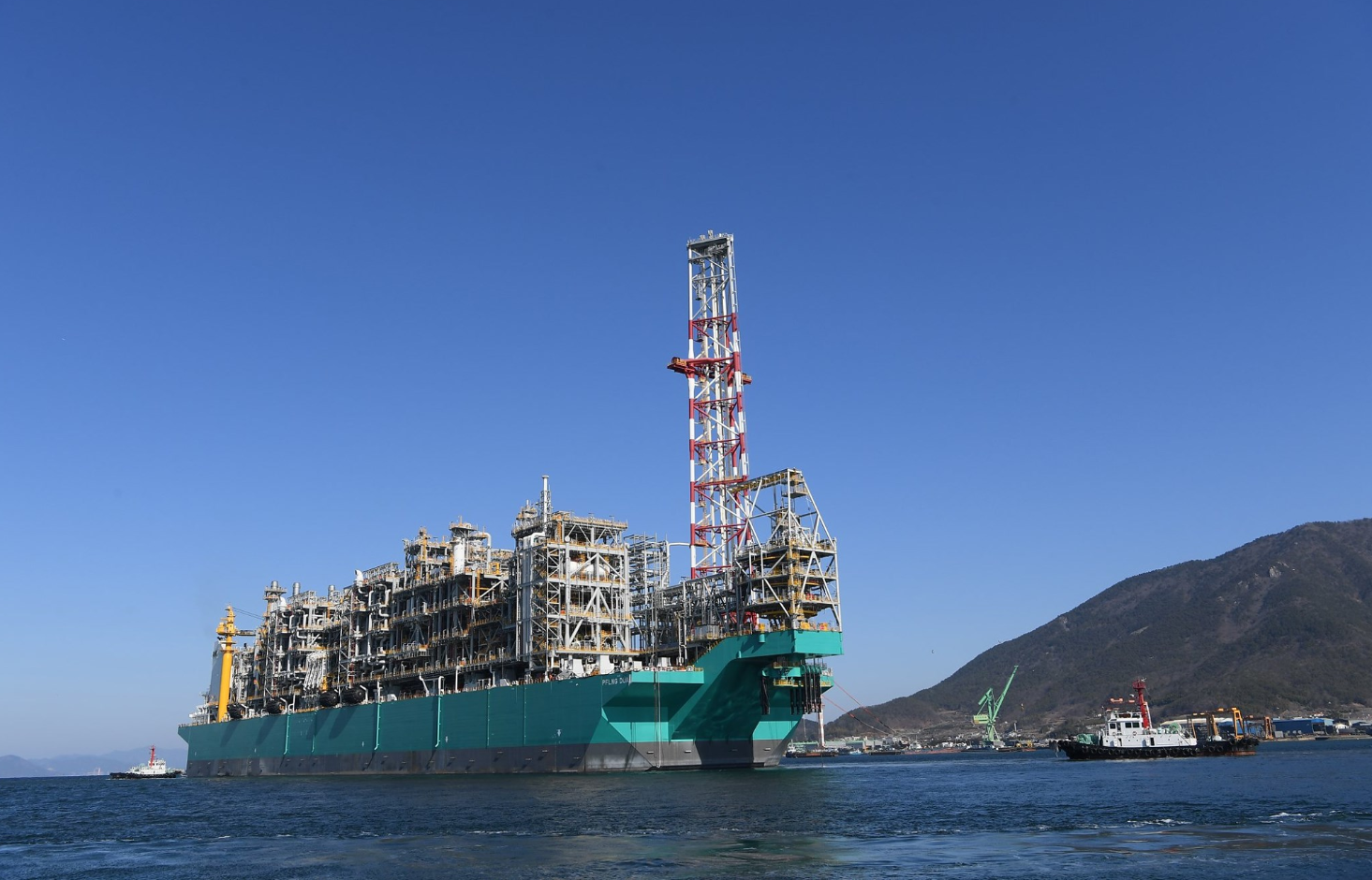 PFLNG Dua sets sail for Rotan offshore Sabah | Offshore