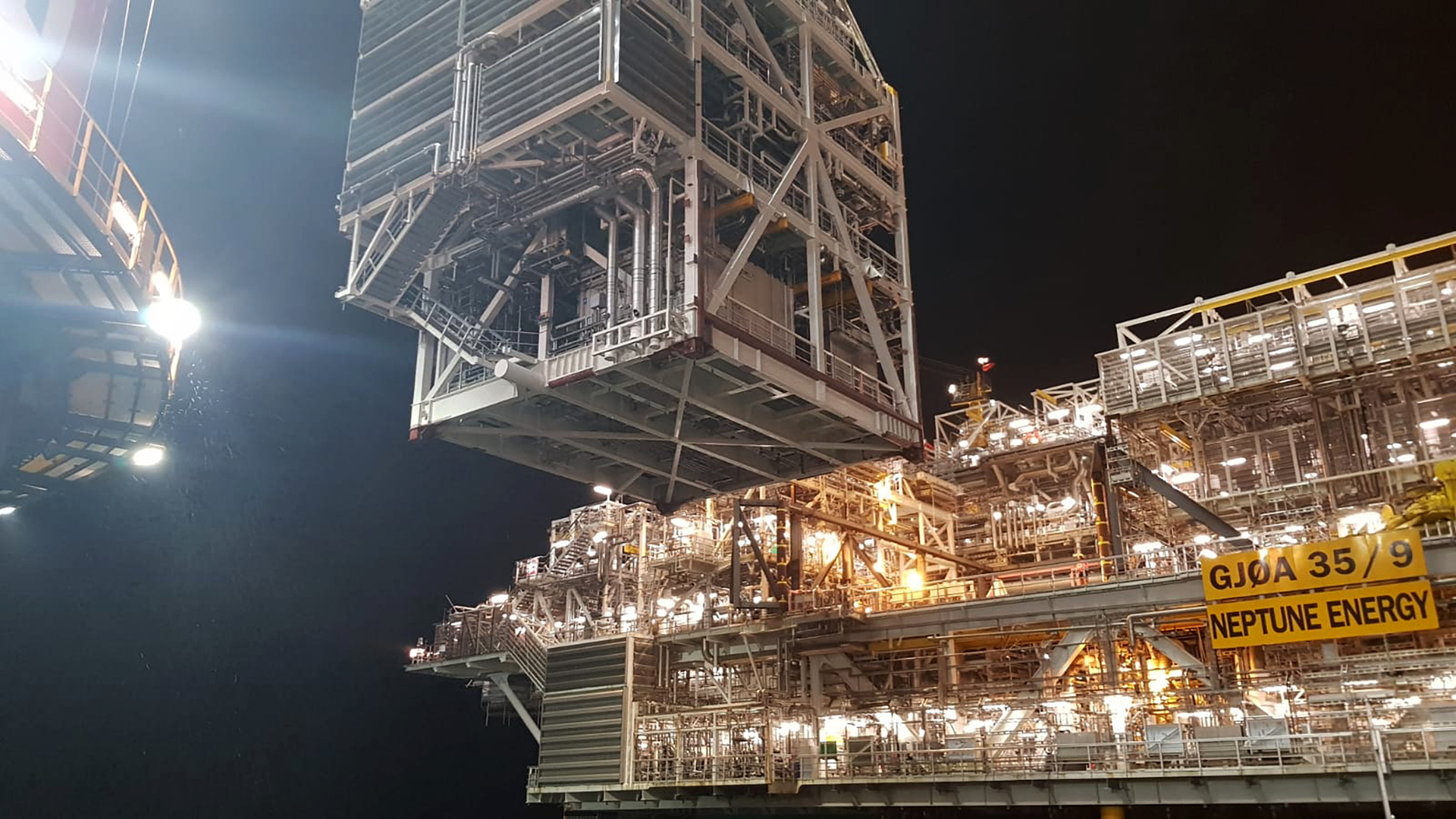 Nova module set down on North Sea Gjøa platform | Offshore Magazine