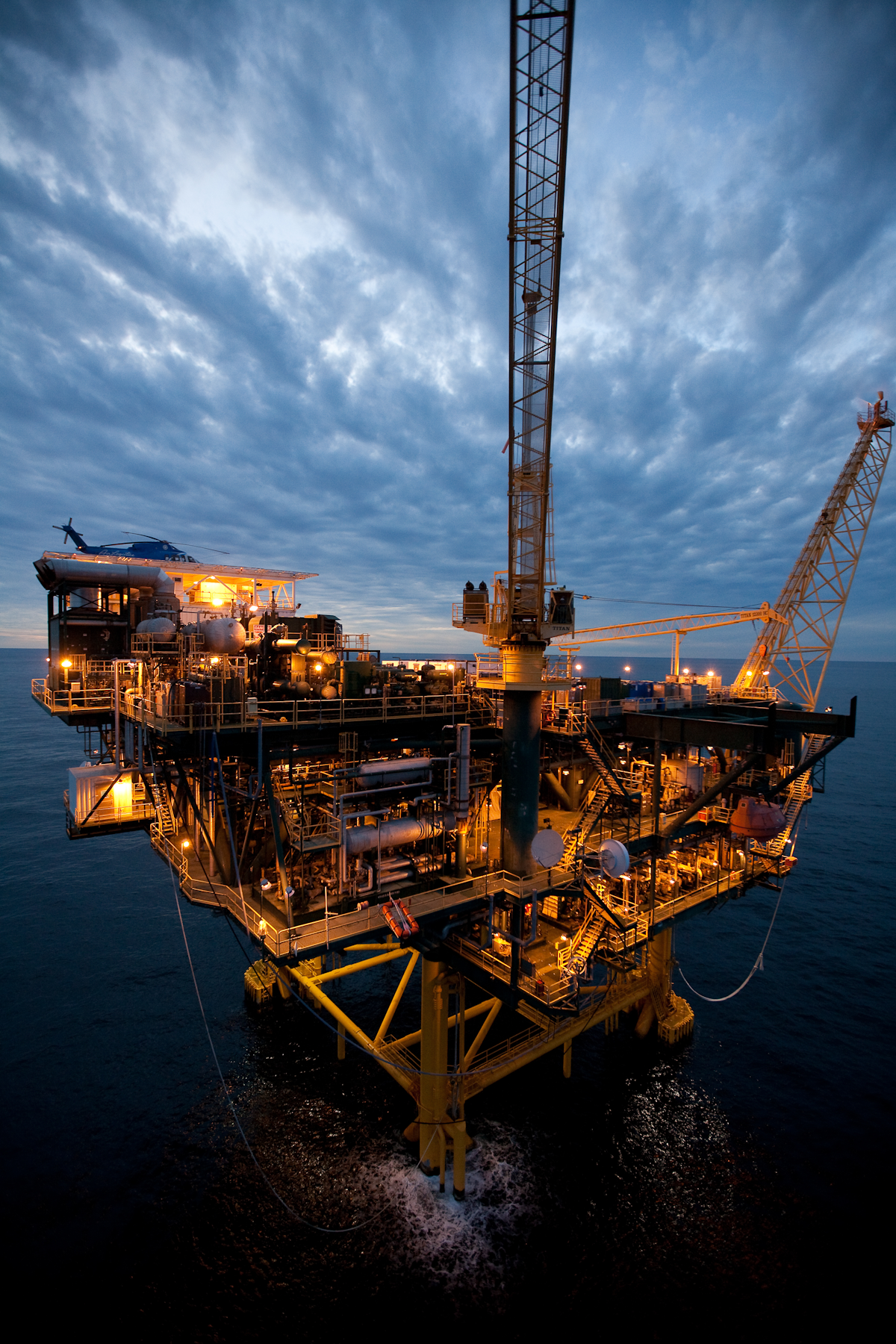 Gulf operators continue to advance platform life extension projects ...