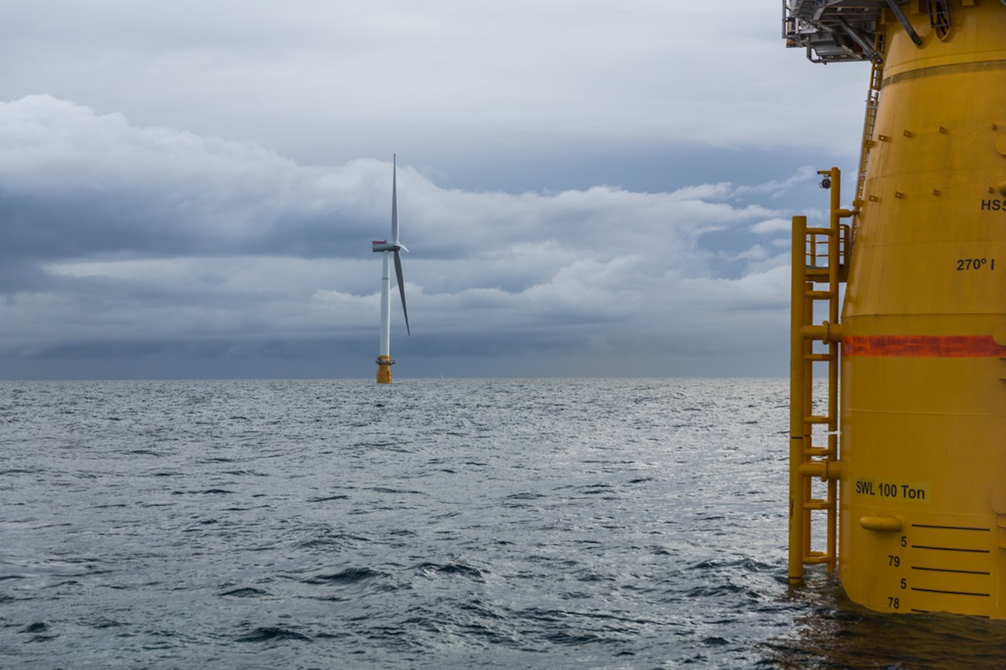 Hywind Scotland sets UK offshore wind farm capacity record | Offshore