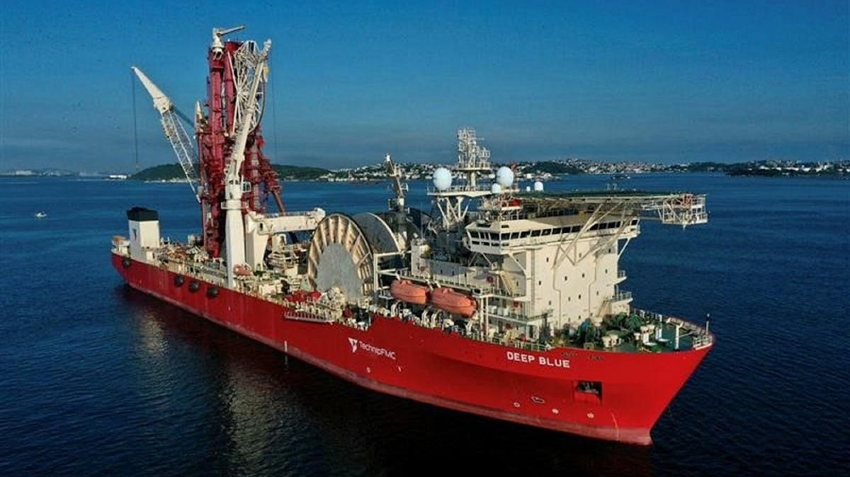 Pipelay vessel undergoes power refurbishment during Atlantic crossing ...