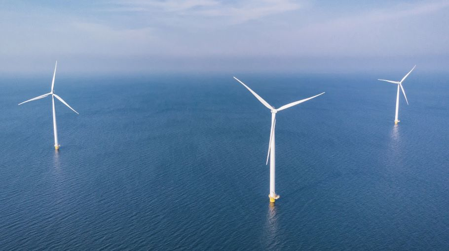 Offshore renewables and the UK oil and gas industry's energy transition ...