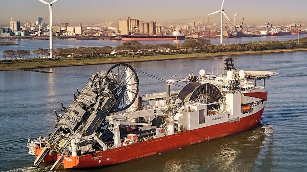 Subsea7 laying pipes for major projects offshore Brazil, Australia ...