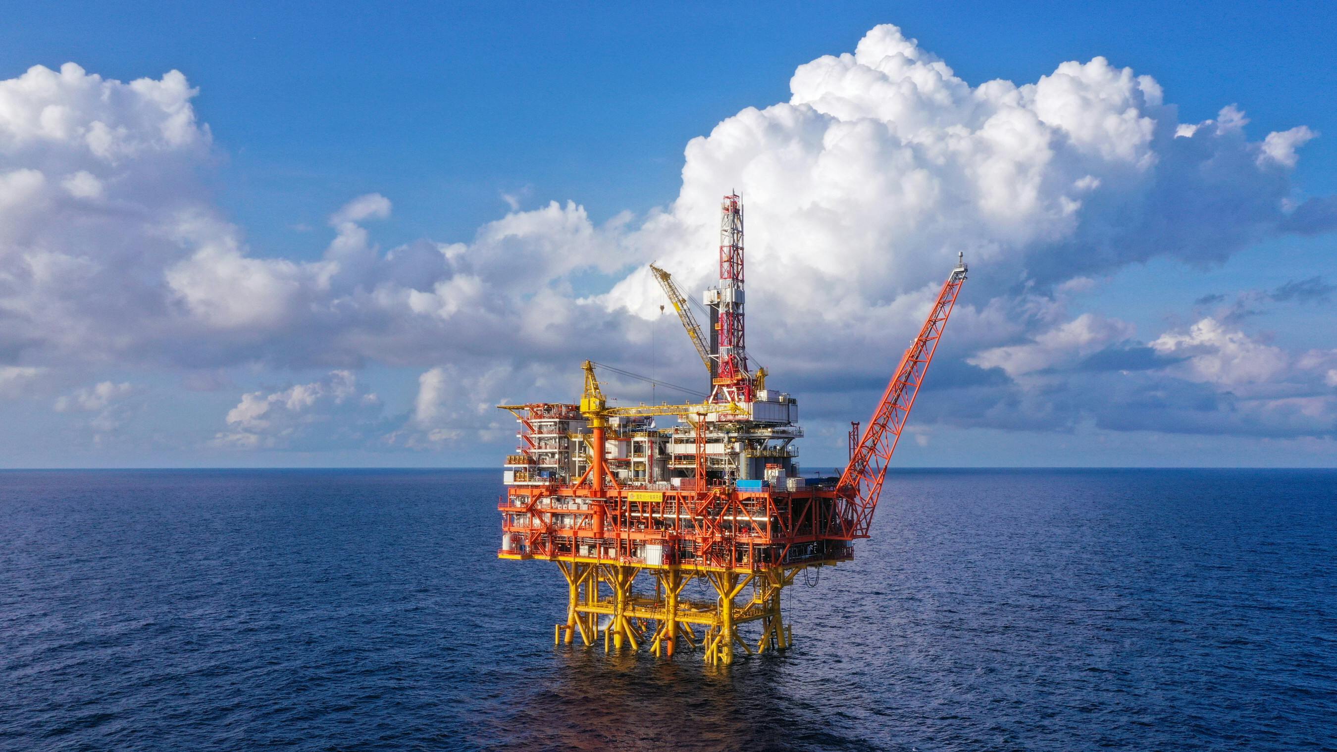 Fixed platform, FPSO start operations at Liuhua oil project offshore ...