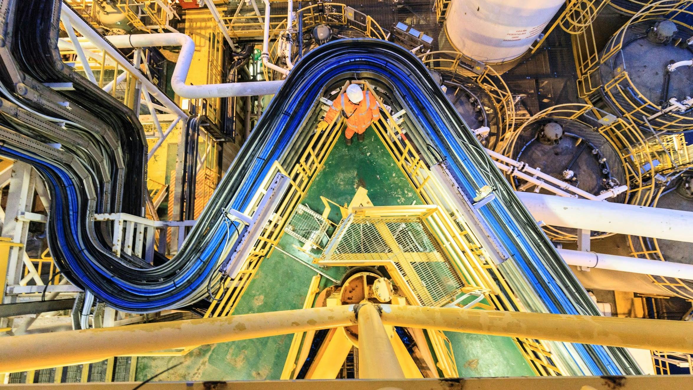 Azfen to build topsides for Caspian Sea compression platform | Offshore ...